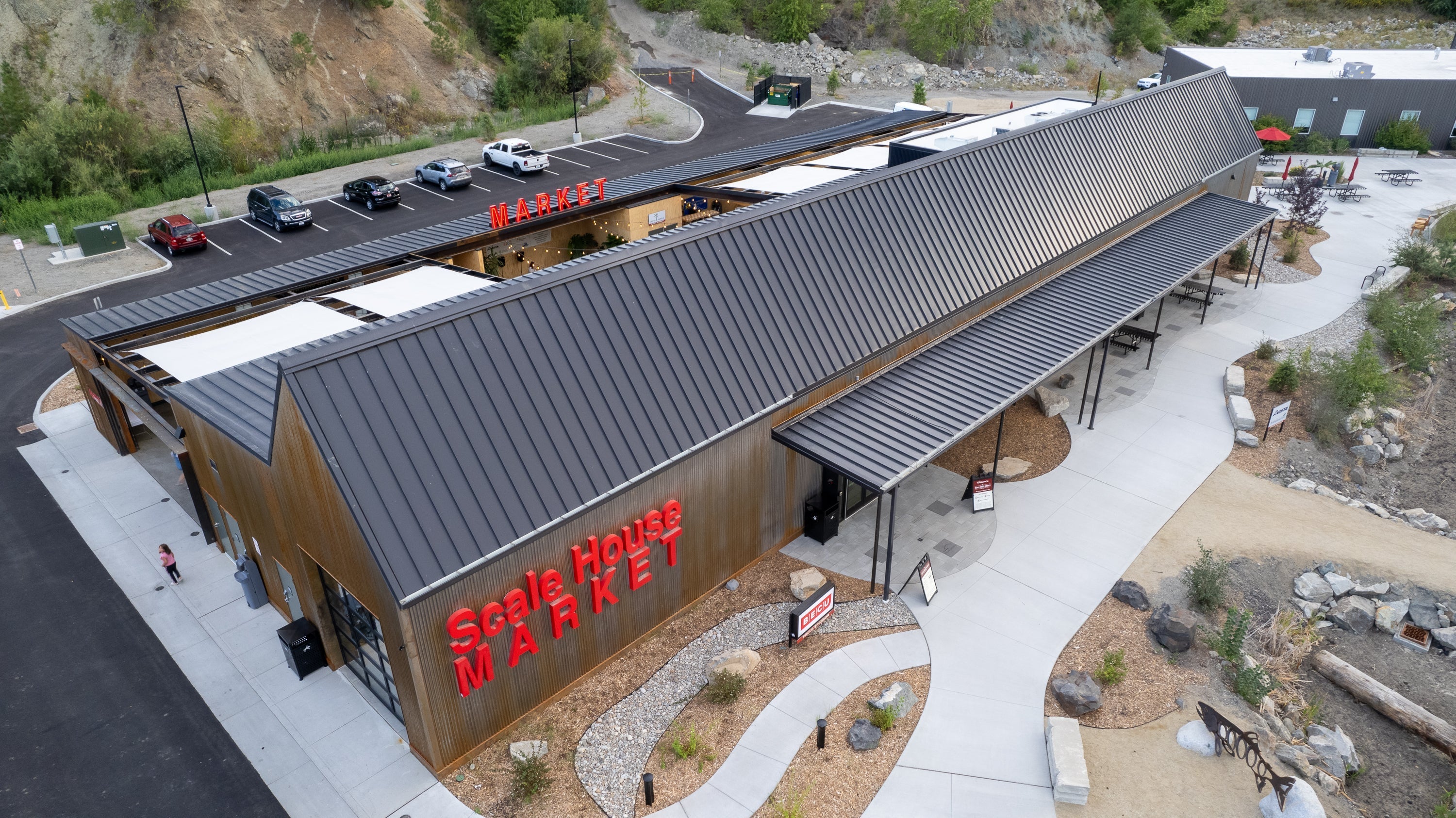 A Year of Building Community at Scale House Market – The Scale House